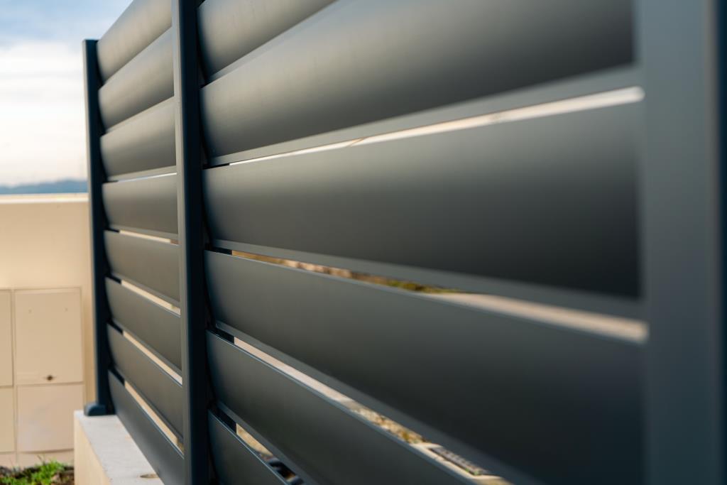 Cloture brise vue persienne aluminium